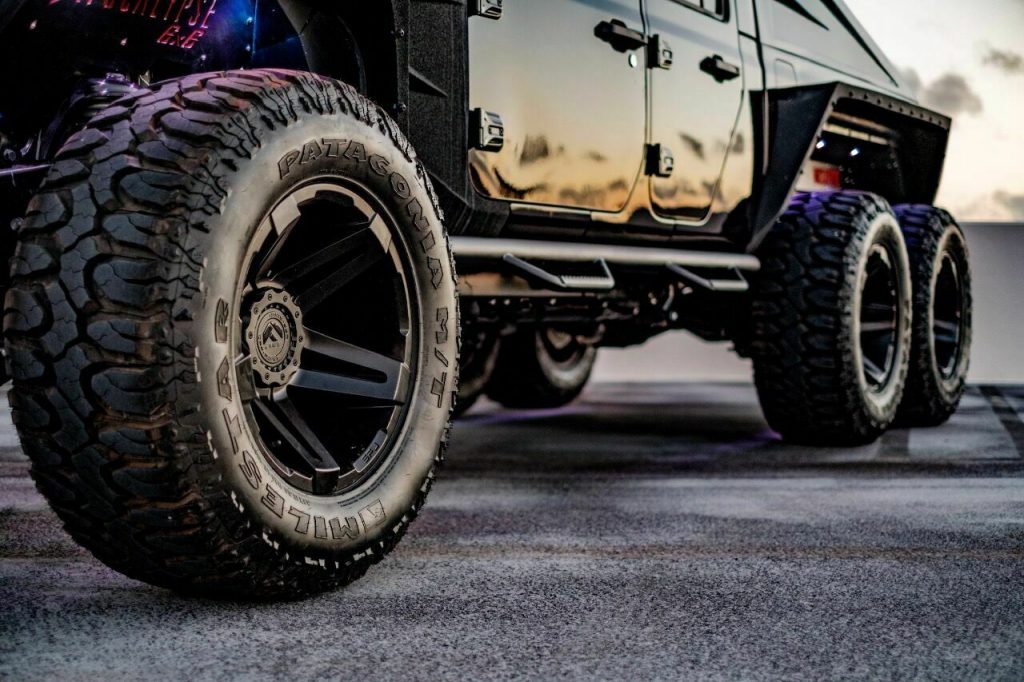 It’s A Jeep Cybertruck Thing: Gladiator ‘Hellfire’ 6×6 Has 750 HP And ...