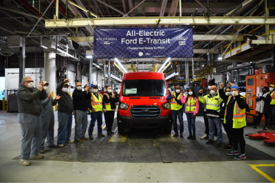 Ford Begins Deliveries Of The All-Electric 2022 E-Transit To Customers ...