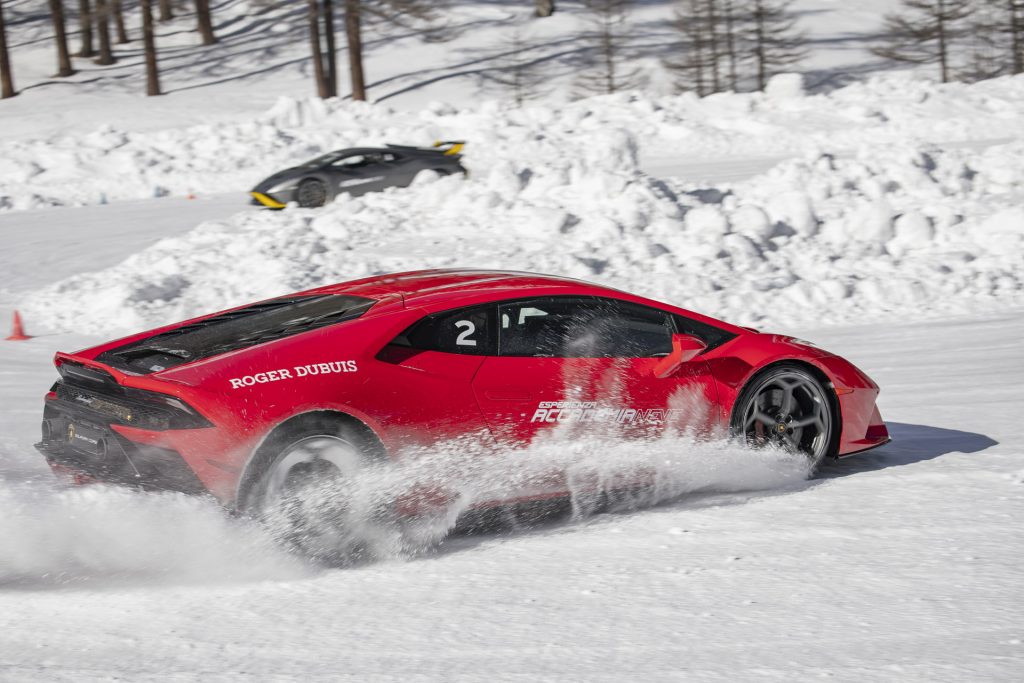 Lamborghinis Just Want To Have Fun In The Snow | Carscoops