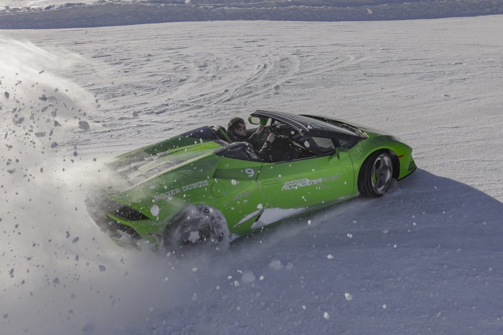 Lamborghinis Just Want To Have Fun In The Snow | Carscoops