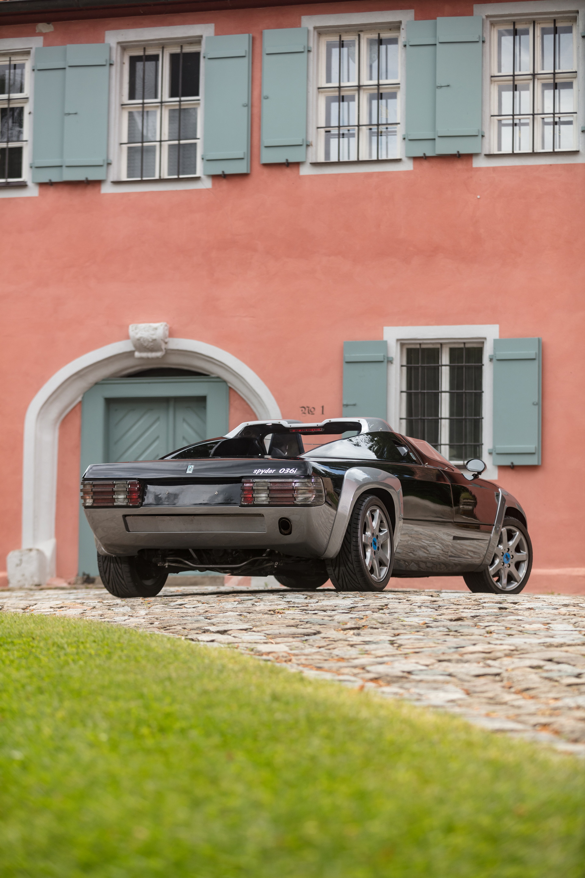 This Super Rare Isdera Spyder 036i Might Be The Most Unique Way To ...