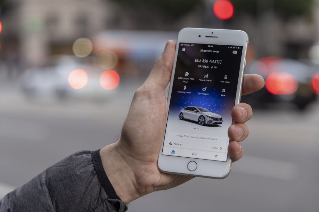 Mercedes Demonstrates Automated Valet Parking With EQS At LA Hotel ...