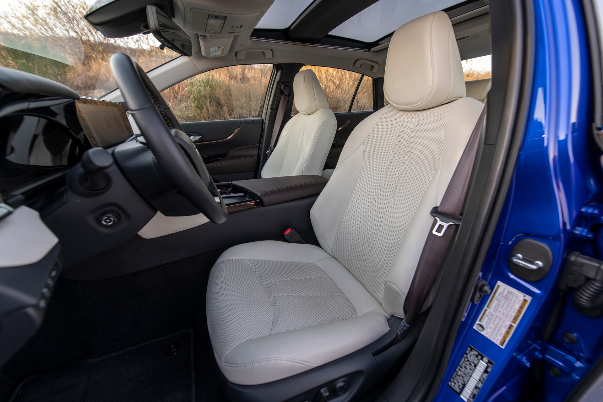 2022 Toyota Mirai Gains Hands-Free Teammate Semi-Autonomous Driving ...