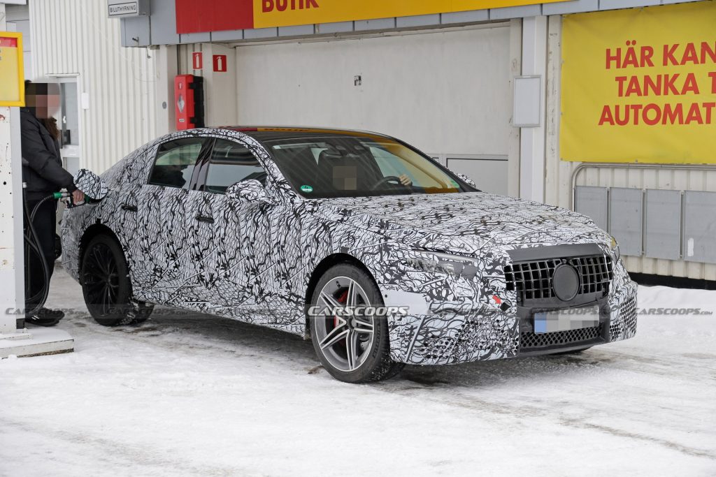 Mercedes-AMG E53e Hybrid Spied With Mismatched Wheels, Quad Tailpipes ...