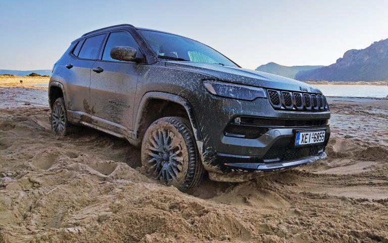 I Got Stuck With A 4WD Jeep In The Sand And It Was All My Fault | Carscoops