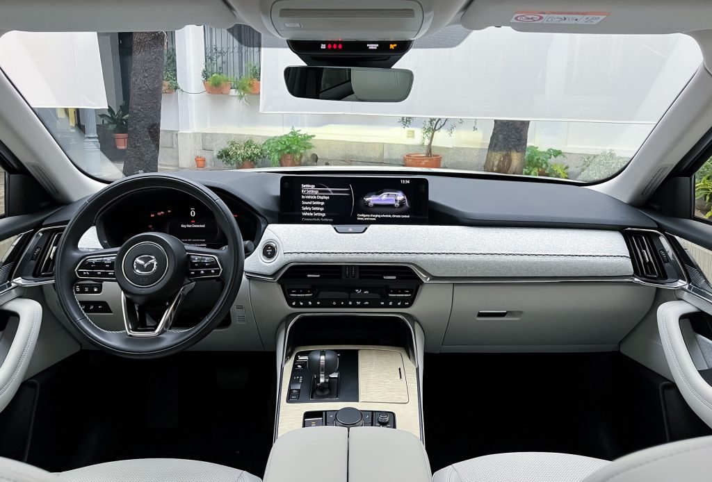 Take A Close Look At The New Mazda CX-60 That Introduces Us To Straight ...