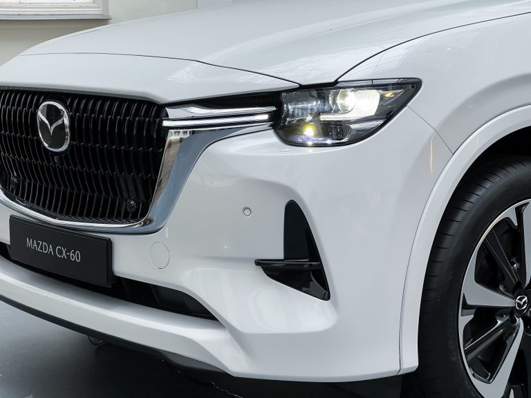 Take A Close Look At The New Mazda CX-60 That Introduces Us To Straight ...