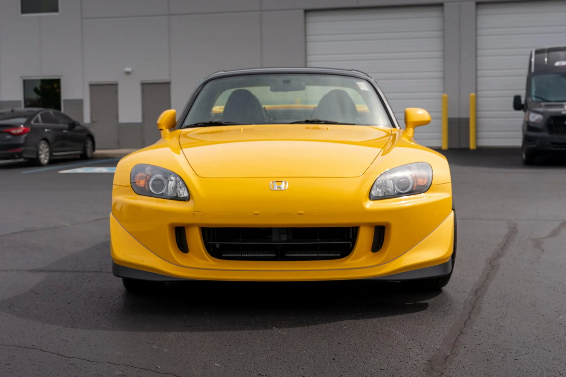 A 123-Mile Honda S2000 CR On BaT Has Already Reached $102,000 With 5 ...