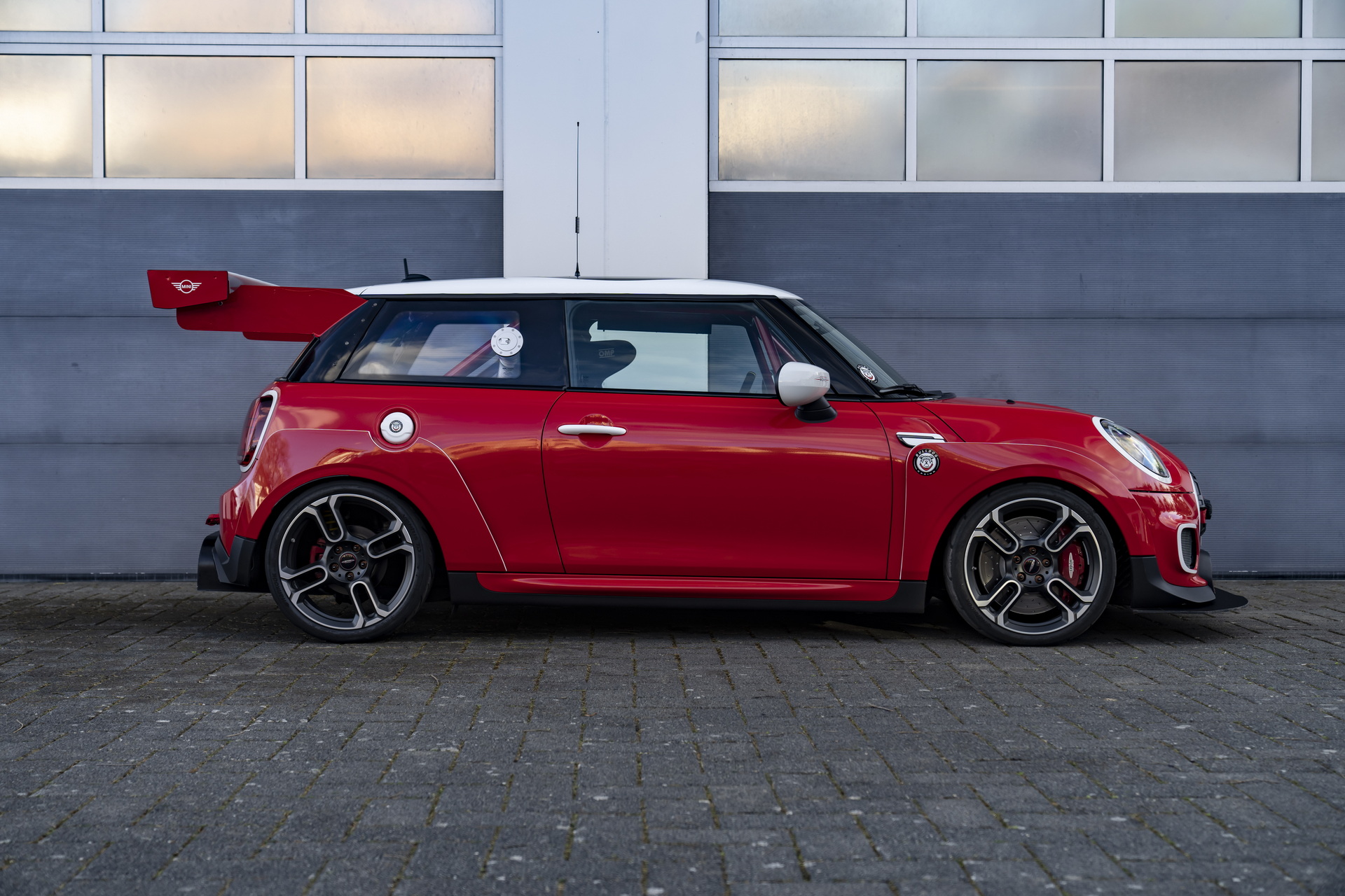 After 10 Years, MINI Returns To 24H Nurburgring Race With John Cooper ...