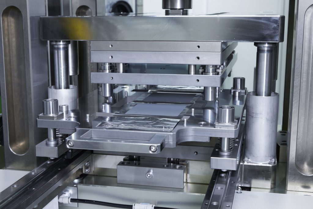 Nissan Moves Ahead With ‘Game-Changing’ Solid-State Batteries For ...