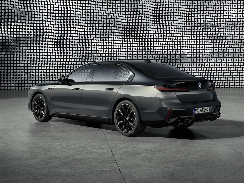 New BMW M760e And i7 M70 xDrive Performance Models Coming In 2023 With ...
