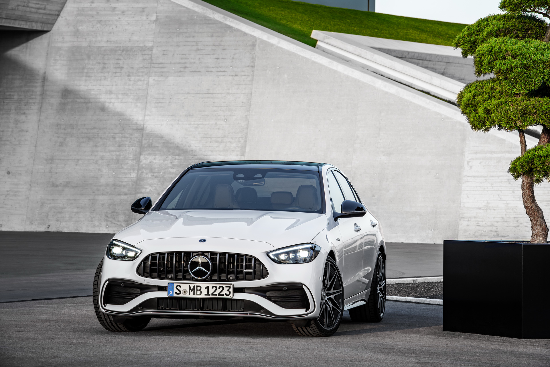 2023 Mercedes-AMG C43 4Matic Loses V6 But Gets 402HP Kick From 4-Cyl ...