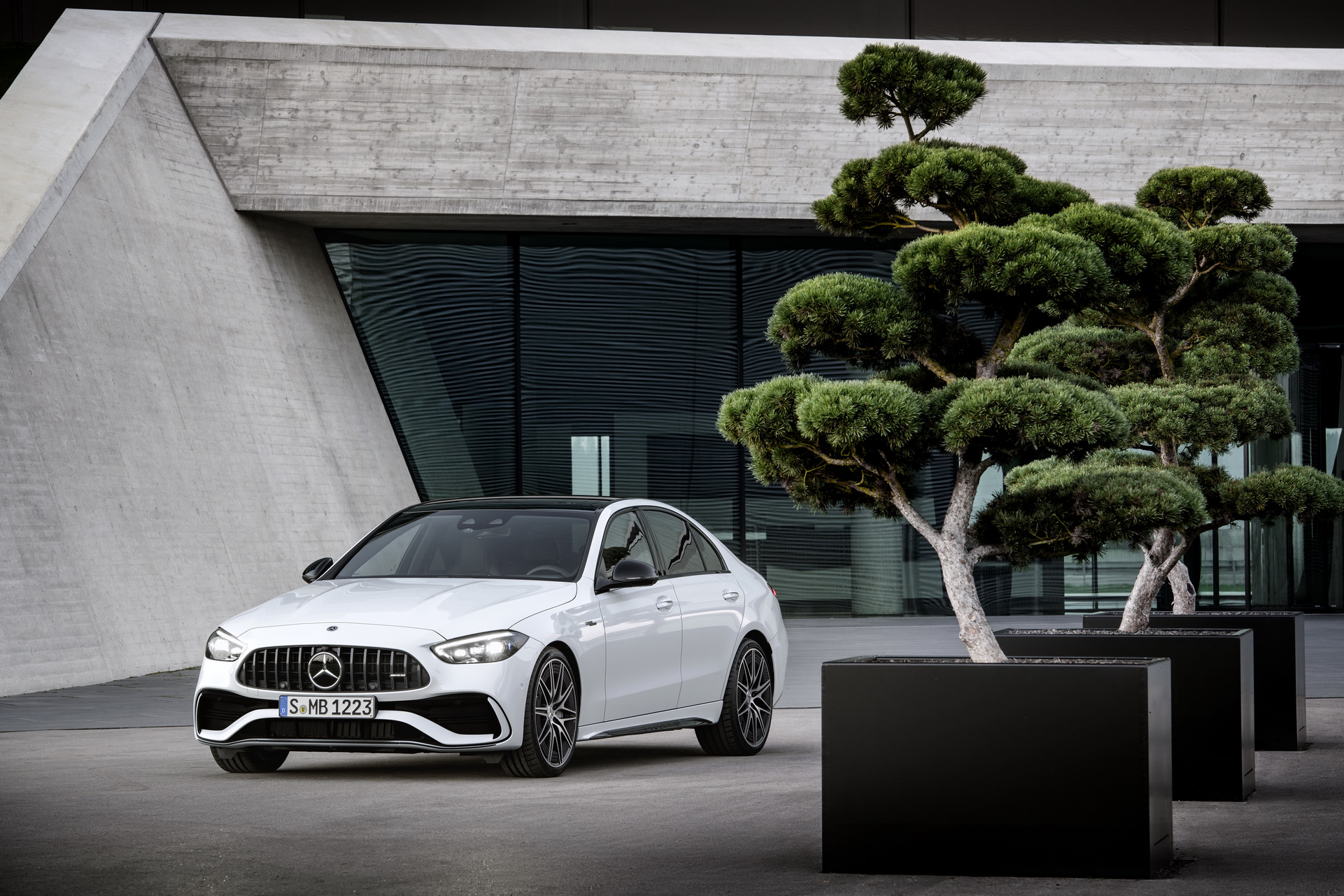 2023 Mercedes-AMG C43 4Matic Loses V6 But Gets 402HP Kick From 4-Cyl ...