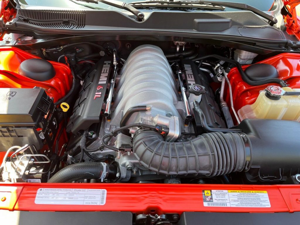 This 1,000-Mile 2008 Dodge Challenger SRT-8 Thinks It’s Worth Almost As ...