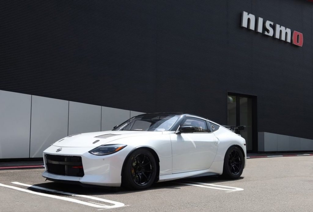 Nissan Z Racecar Revealed By Nismo, Will Take Part At The Fuji 24 Hour ...