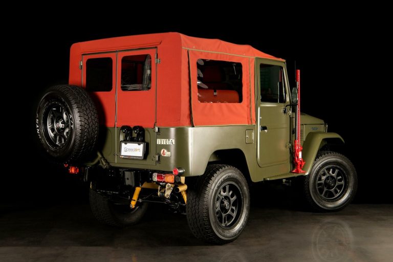 Have You Ever Seen A Restomod Toyota FJ40 Land Cruiser Quite Like This ...