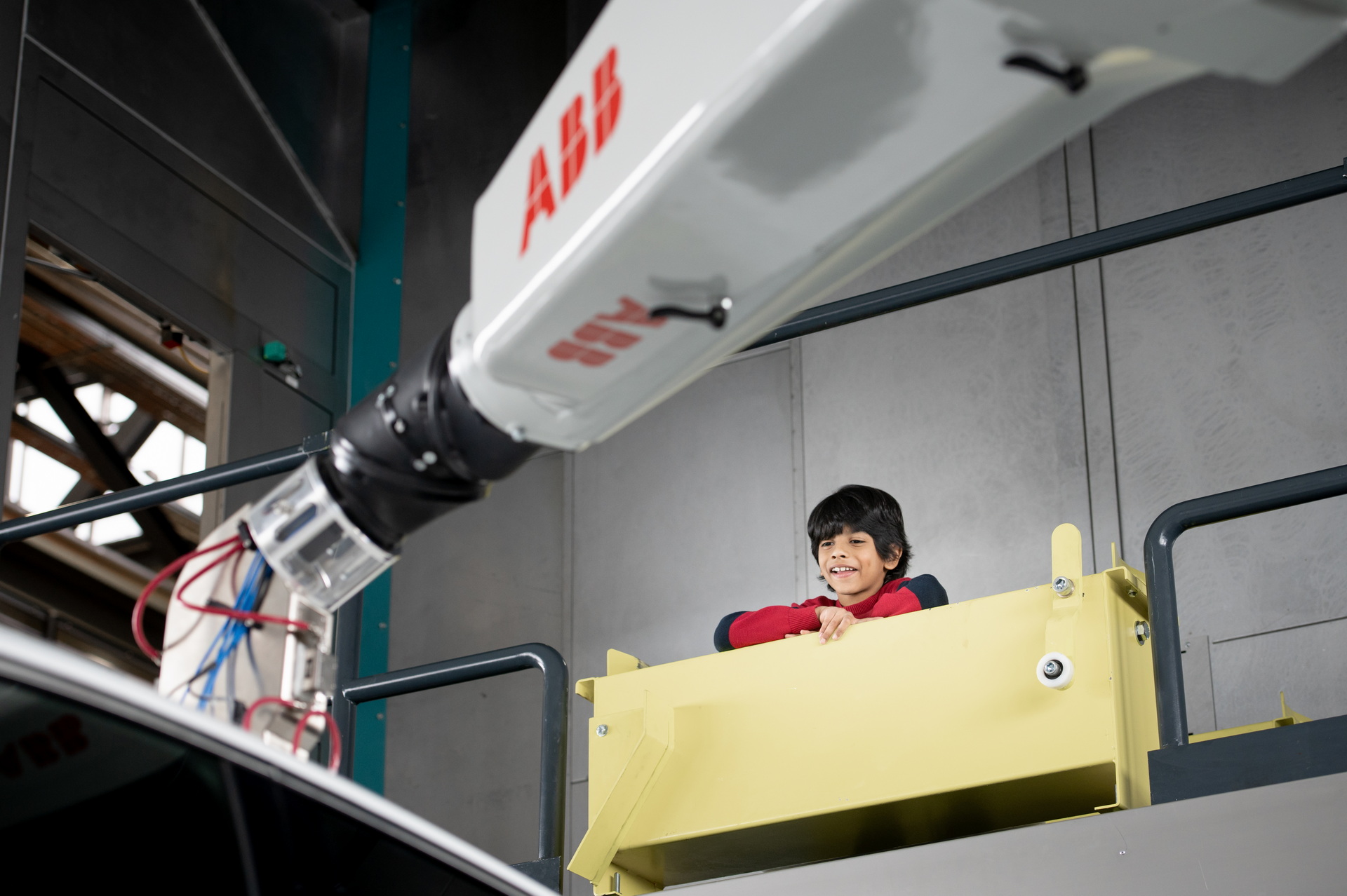 ABB Shows Off Paintbot That’s So Precise it Can Paint An Art Car In 30 ...