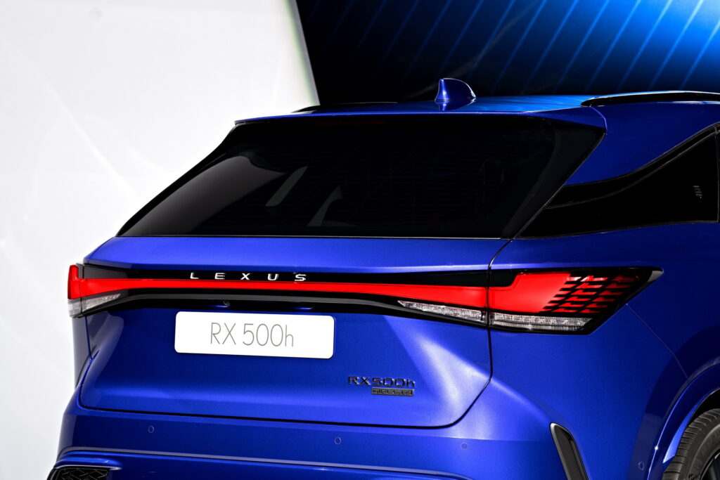 2023 Lexus RX Breaks Cover With Evolutionary Styling And A 367 HP ...