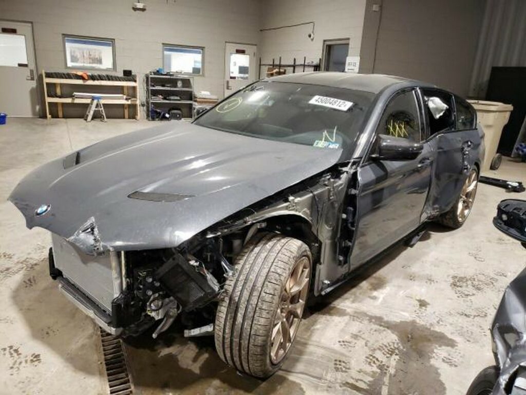What Would You Do With This Wrecked 1-Of-1000 2022 BMW M5 CS? | Carscoops