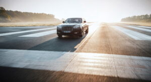 Brabus 700 Is A Rolls-Royce Ghost Bathed In Carbon Fiber With 691-HP ...
