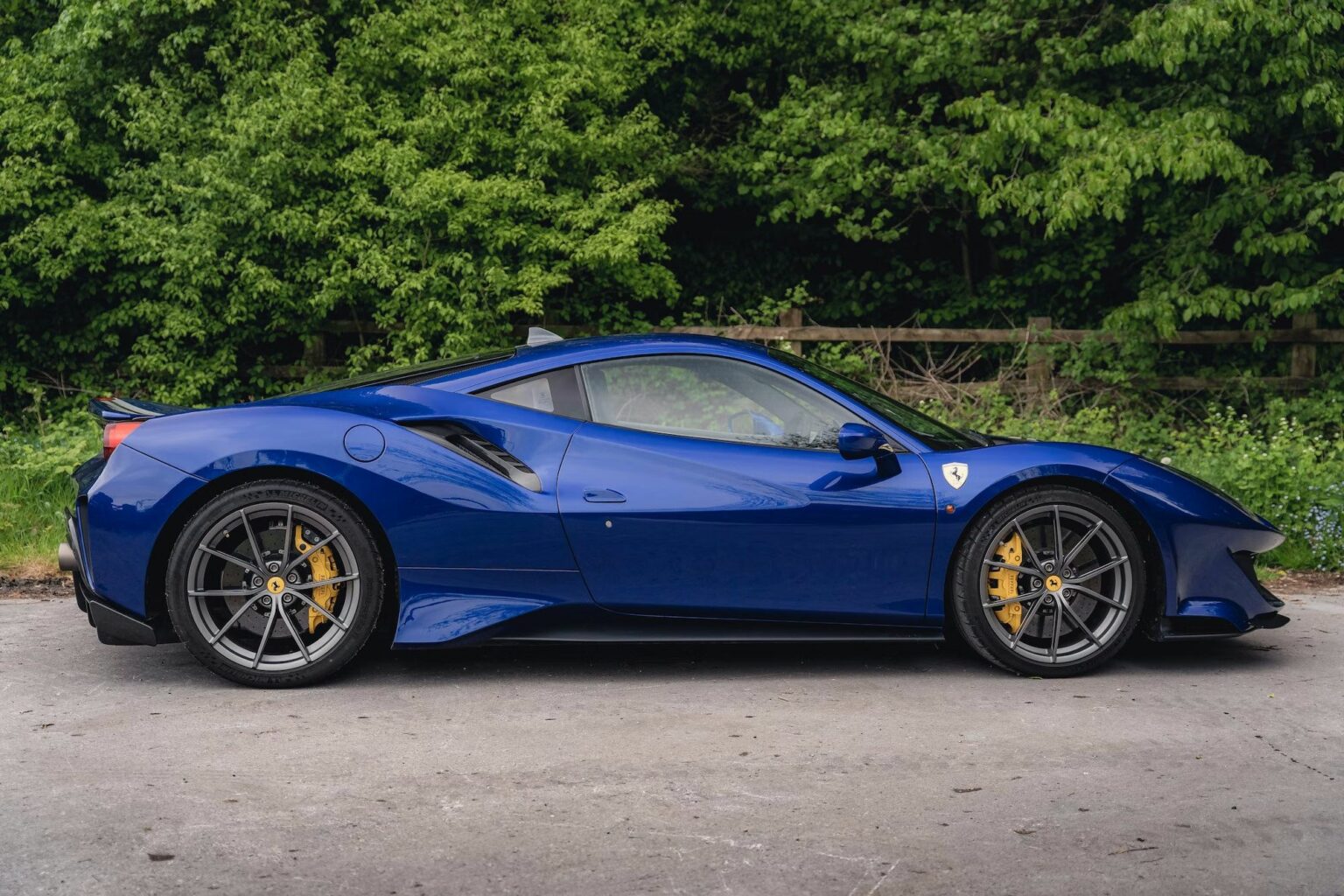 Who Knew Blue Could Look This Good On A Ferrari 488 Pista? | Carscoops