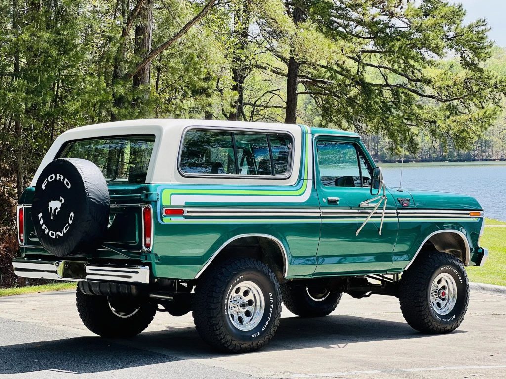 You Know You Want This Refurbished 1979 Ford Bronco | Carscoops