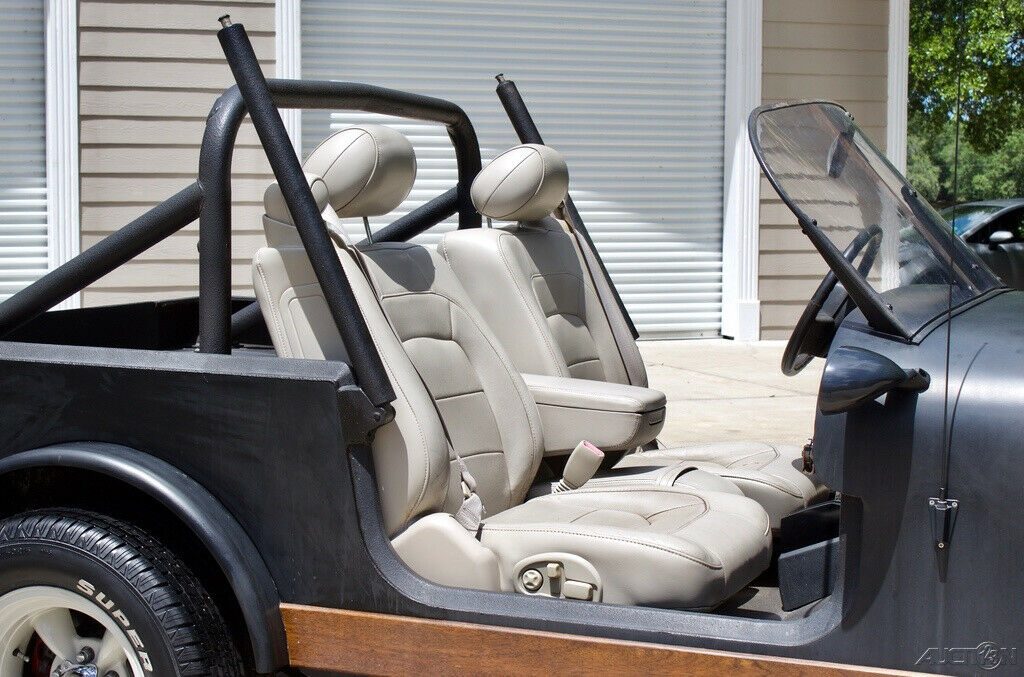 Raise Your Hand If You Want A Ford 7.5L V8-powered 1988 Jeep Wrangler ...