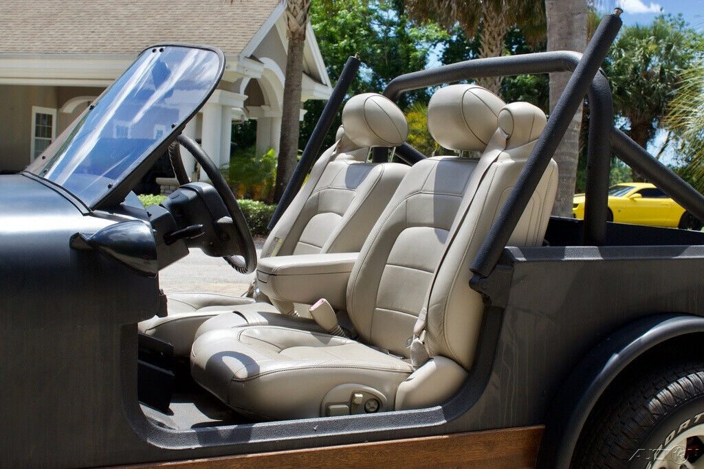 Raise Your Hand If You Want A Ford 7.5L V8-powered 1988 Jeep Wrangler ...