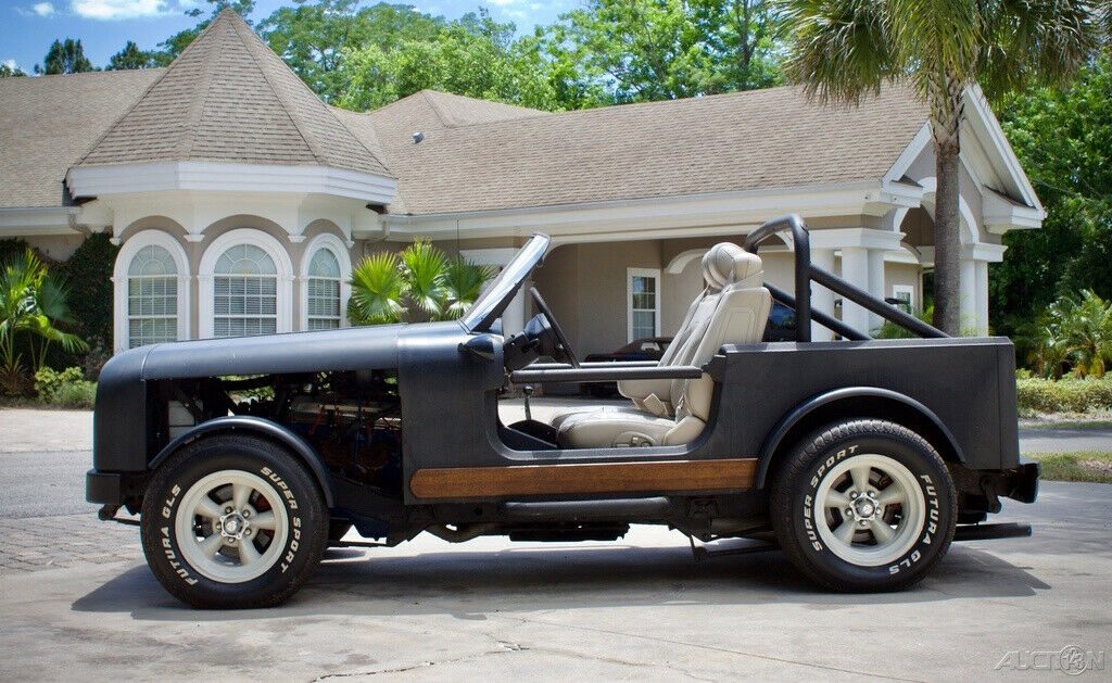 Raise Your Hand If You Want A Ford 7.5L V8-powered 1988 Jeep Wrangler ...