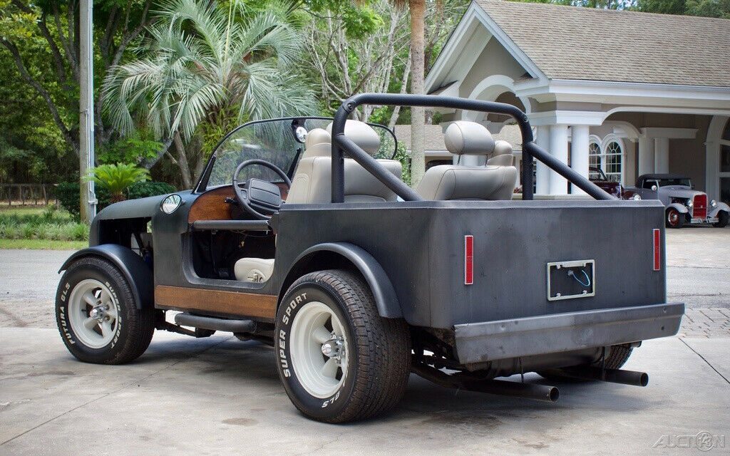 Raise Your Hand If You Want A Ford 7.5L V8-powered 1988 Jeep Wrangler ...