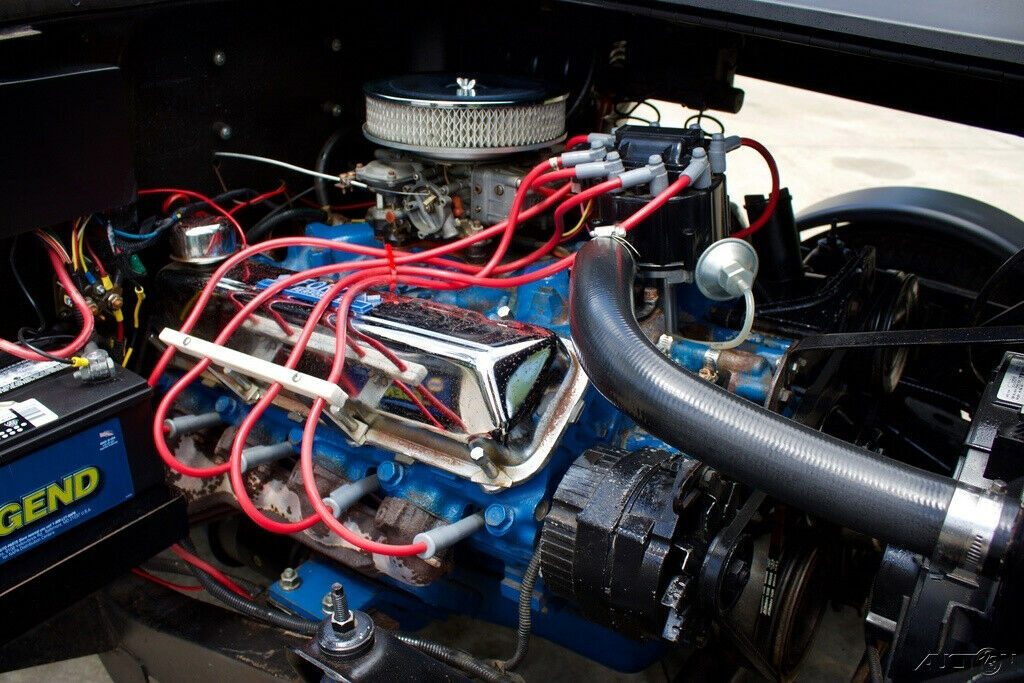 Raise Your Hand If You Want A Ford 7.5L V8-powered 1988 Jeep Wrangler ...