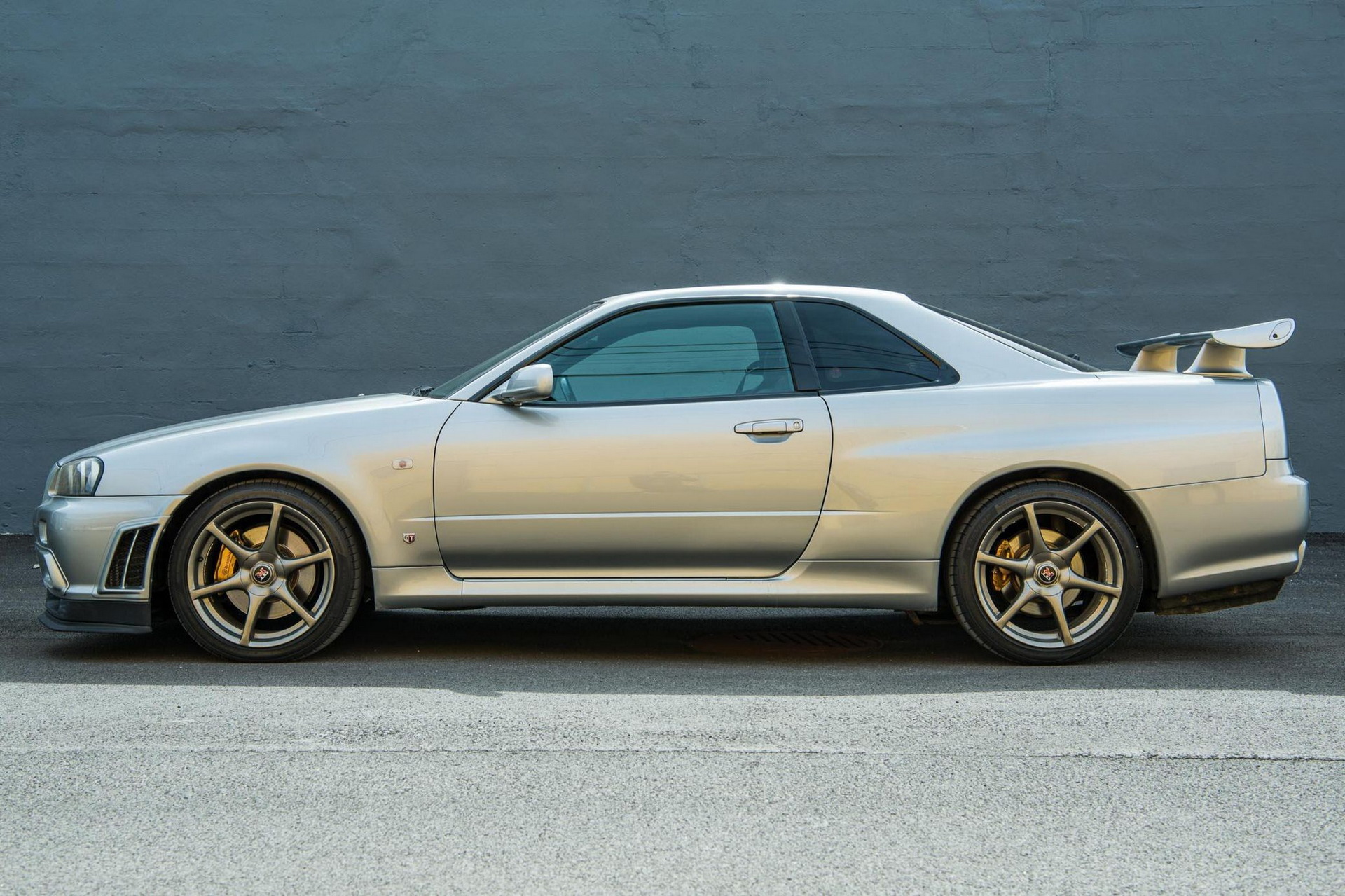 Ever Seen A Left-Hand Drive R34 Nissan GT-R Before? | Carscoops