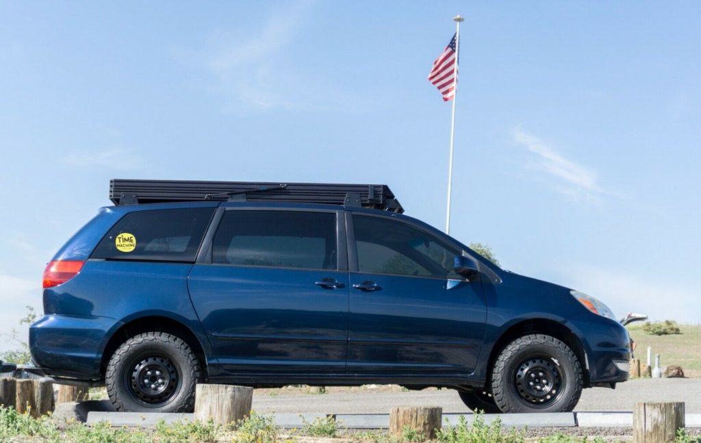 Minivan Lifted