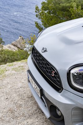 MINI Launches New Accessories For The Cooper S Countryman ALL4 | Carscoops