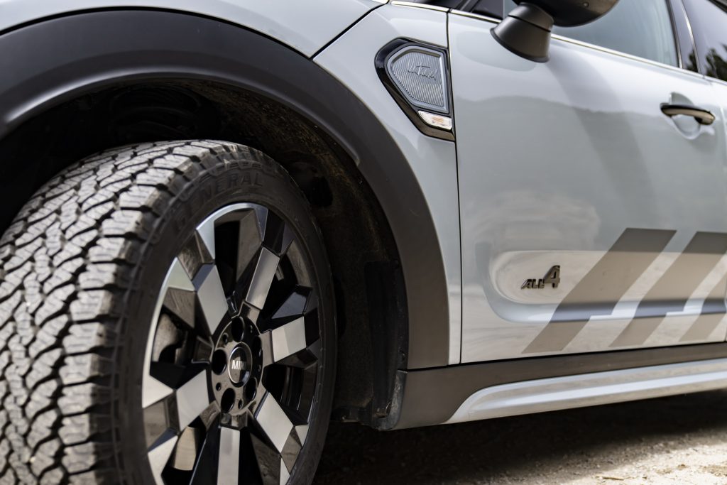 MINI Launches New Accessories For The Cooper S Countryman ALL4 | Carscoops