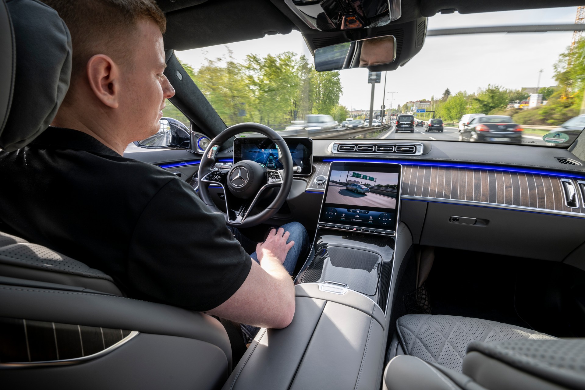 Mercedes EQS And S-Class Gain Level 3 Self-Driving Tech For A Little ...