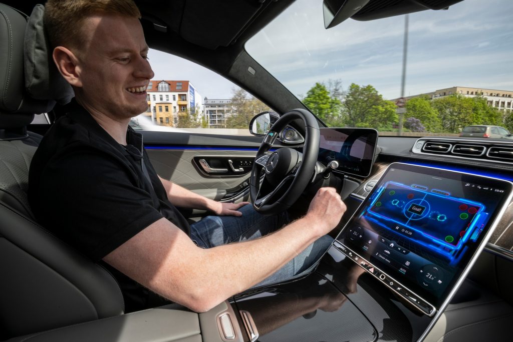 Mercedes EQS And S-Class Gain Level 3 Self-Driving Tech For A Little ...