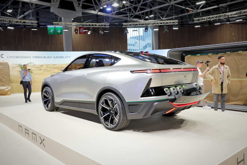 NAMX HUV Is A Pininfarina-Designed SUV With Swappable Hydrogen Bottles ...