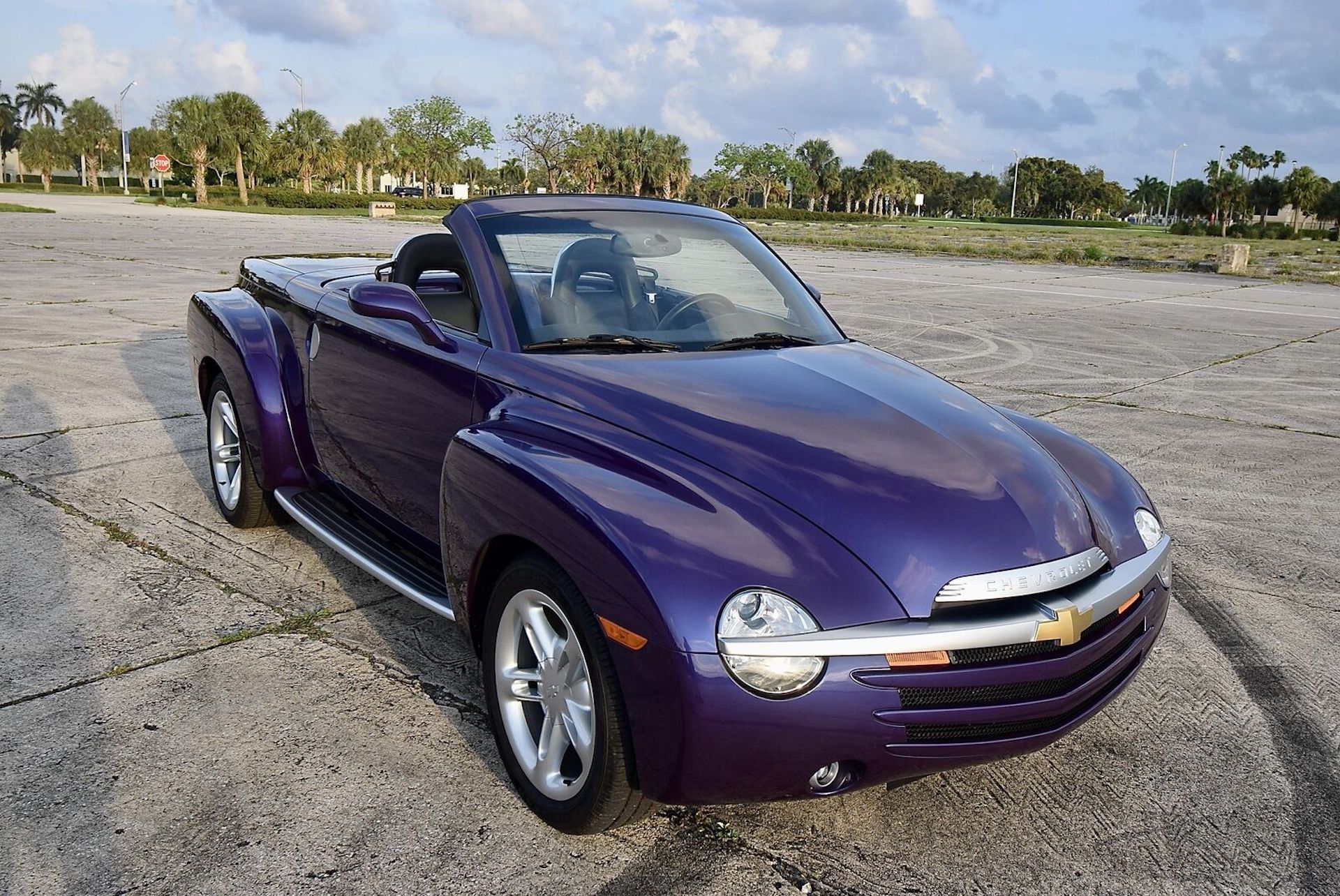 1,100-Mile Chevy SSR Is A Timewarp Example Of GM’s Confused Retro Truck ...