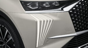 DS 7 Crossback Facelift Debuts With Trick LEDs And Up To 355 HP | Carscoops