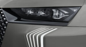 DS 7 Crossback Facelift Debuts With Trick LEDs And Up To 355 HP | Carscoops