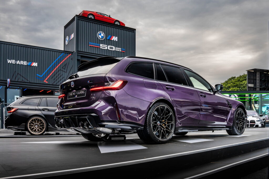 Bmw M3 Touring Violett
