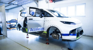 2,000-HP Ford Pro Electric SuperVan Concept Does 60 MPH In Less Than 2 ...