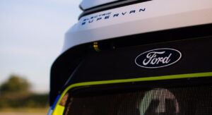 2,000-HP Ford Pro Electric SuperVan Concept Does 60 MPH In Less Than 2 ...