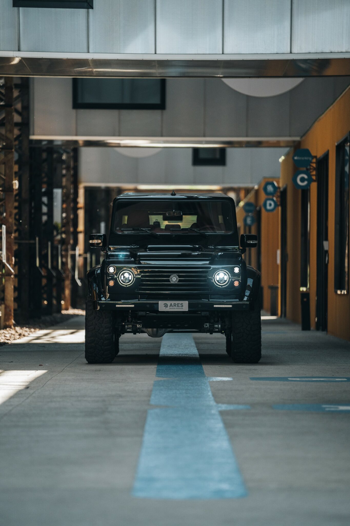 Ares Design’s $250k Defender V8 Hardtop Adds Luxury And A V8 Engine ...