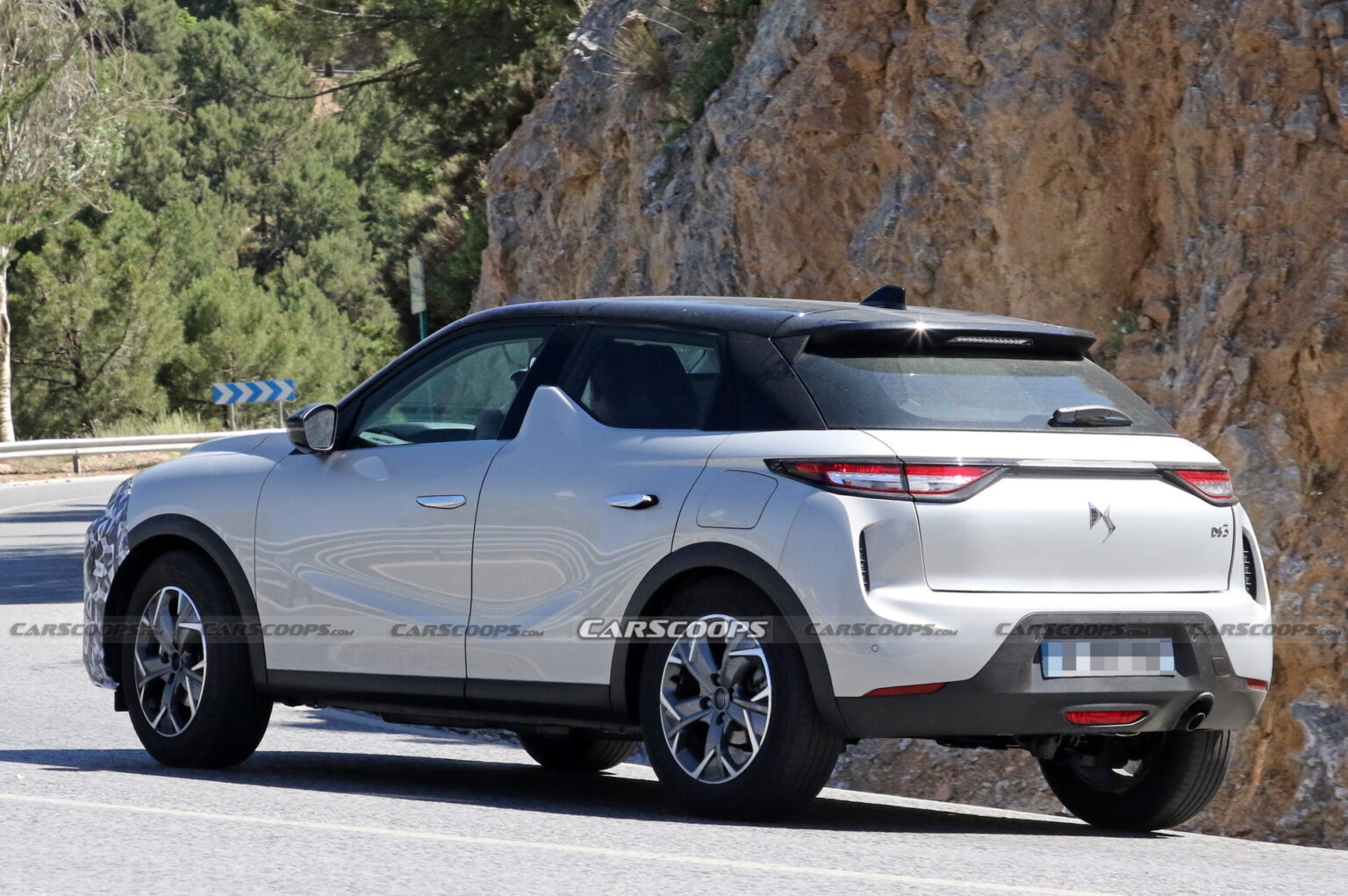 2023 DS 3 Crossback Facelift Spied, Will Keep Its Frog-Style Face ...