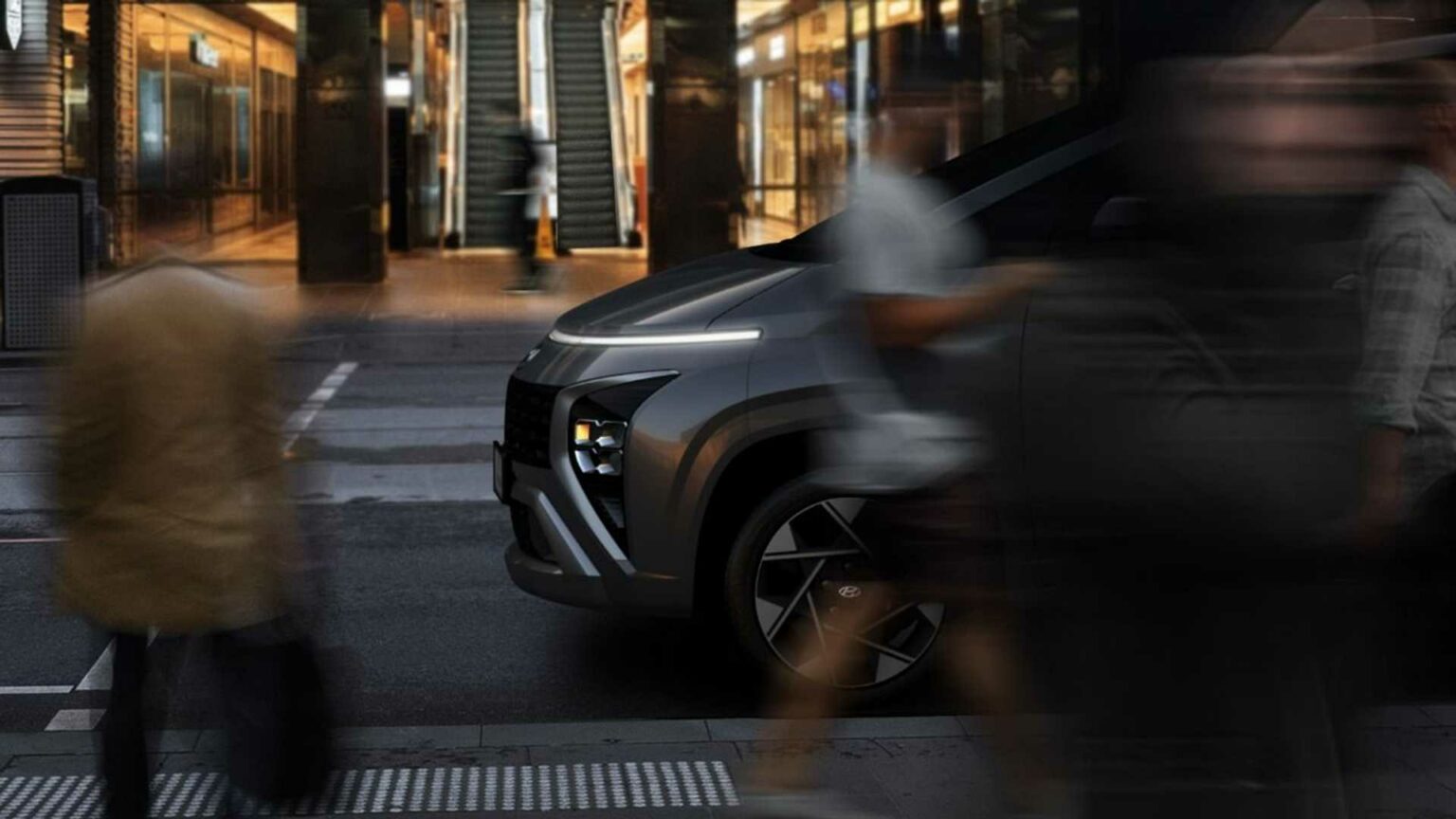New Hyundai Stargazer Teased As An Affordable Minivan For Asian Markets ...