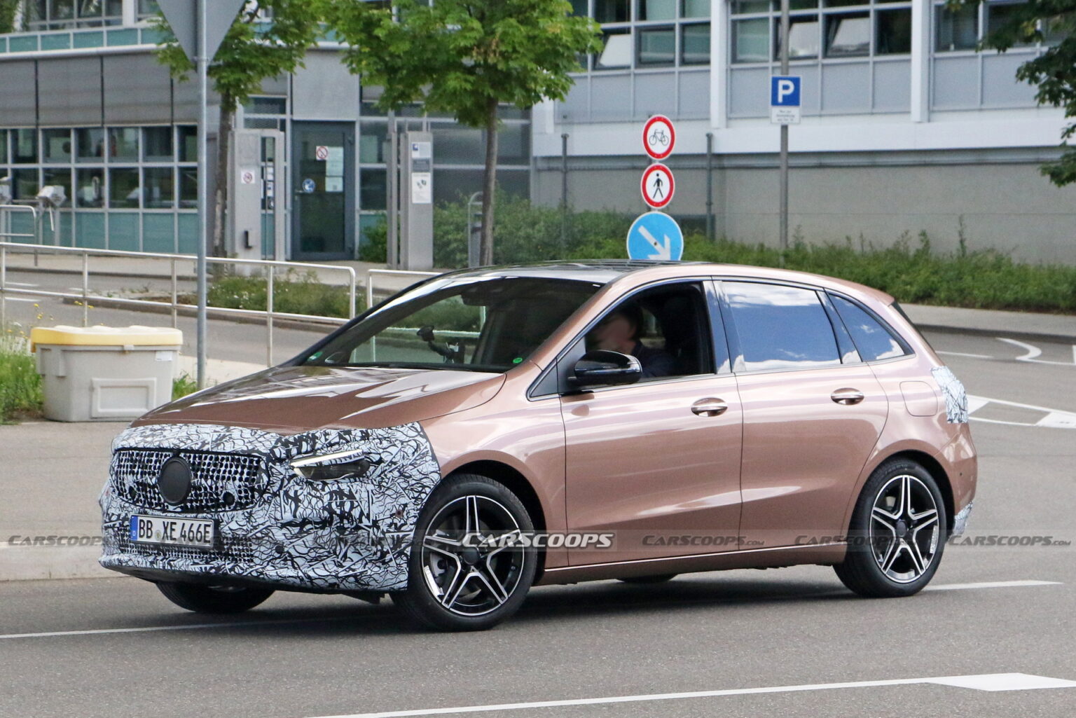 Mercedes B-Class Facelift Spied, Will Probably Be The Last Of Its Kind ...