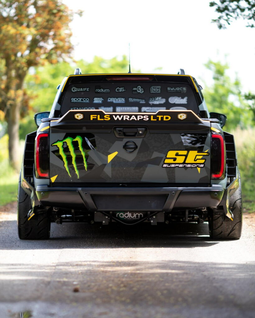 Wild Nissan Navara-R Comes With A Tuned GT-R Engine Producing 1,000 HP ...