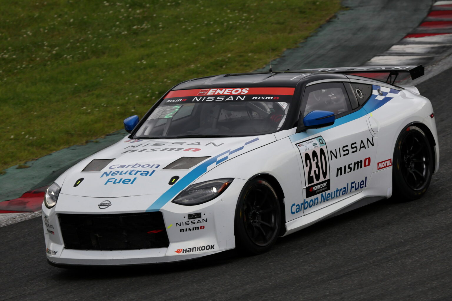 A Pair Of Nissan Z Racing Concepts Took Part In The Fuji 24-Hour Race ...